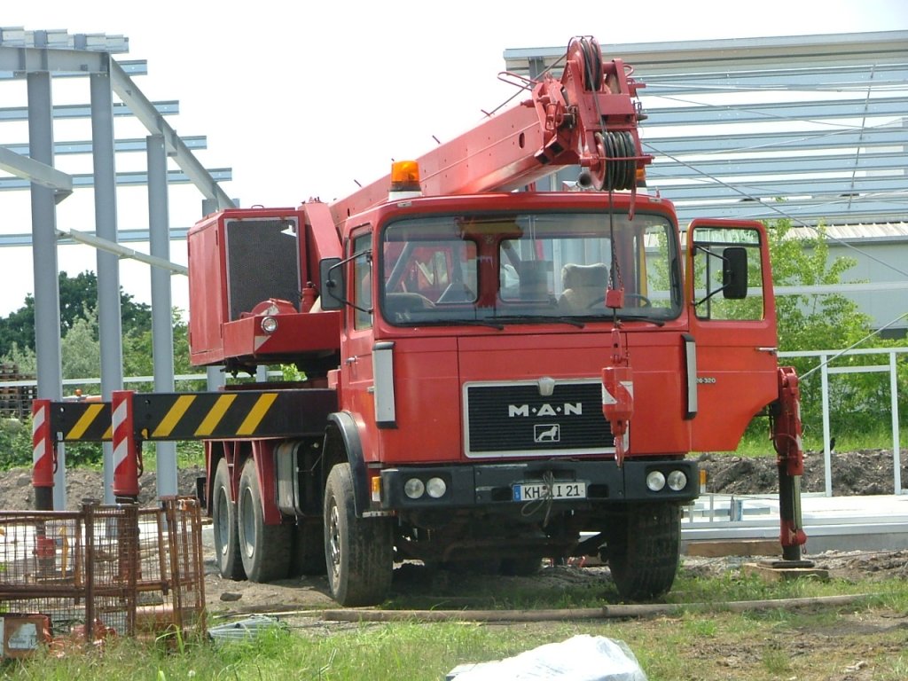 MAN 26.320 F8; 280510 - Fahrzeugbilder.de