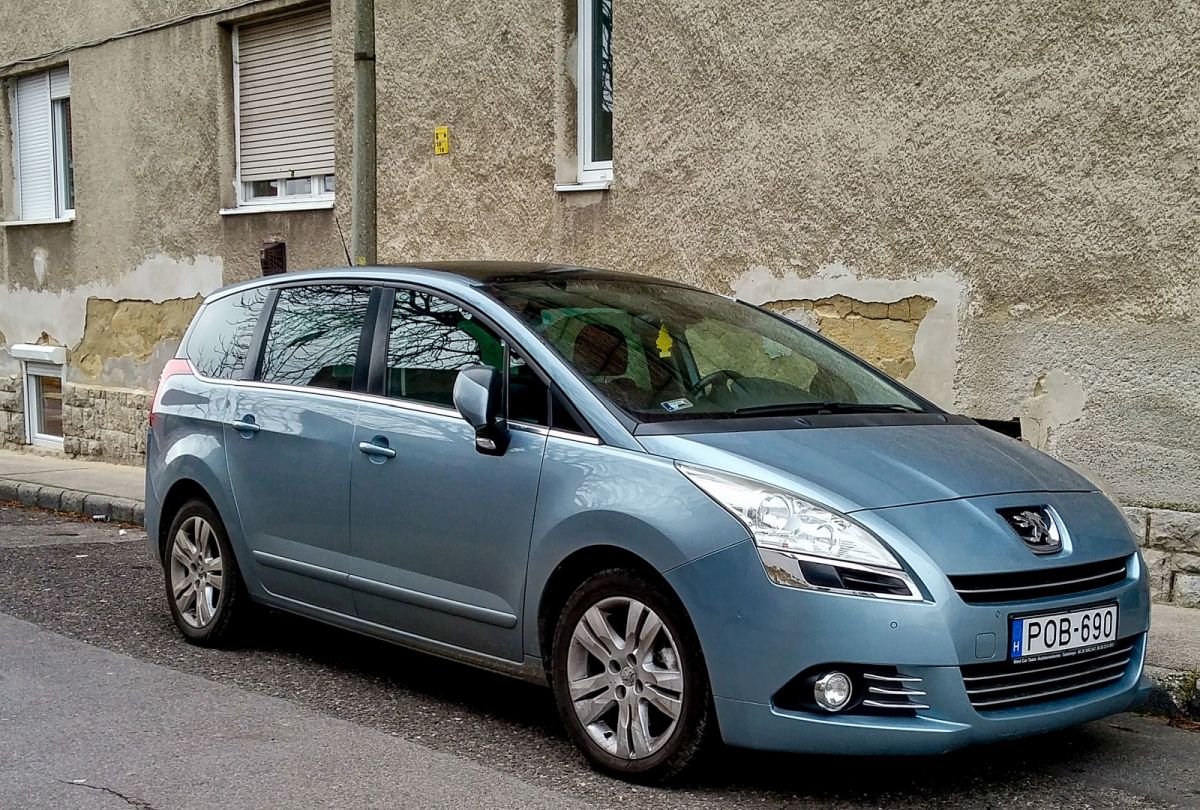 Peugeot 5008 Fotos - Fahrzeugbilder.de