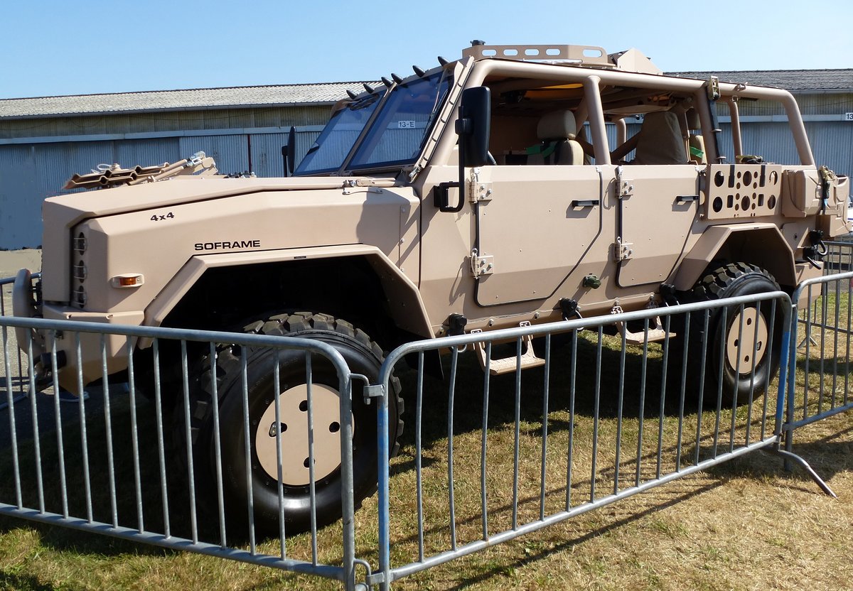 Frankreich Gepanzerte Radfahrzeuge Fotos - Fahrzeugbilder.de