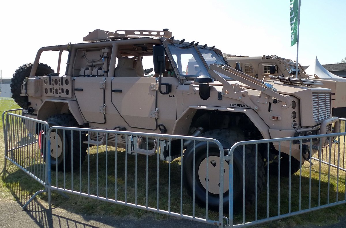 Frankreich Gepanzerte Radfahrzeuge Fotos - Fahrzeugbilder.de