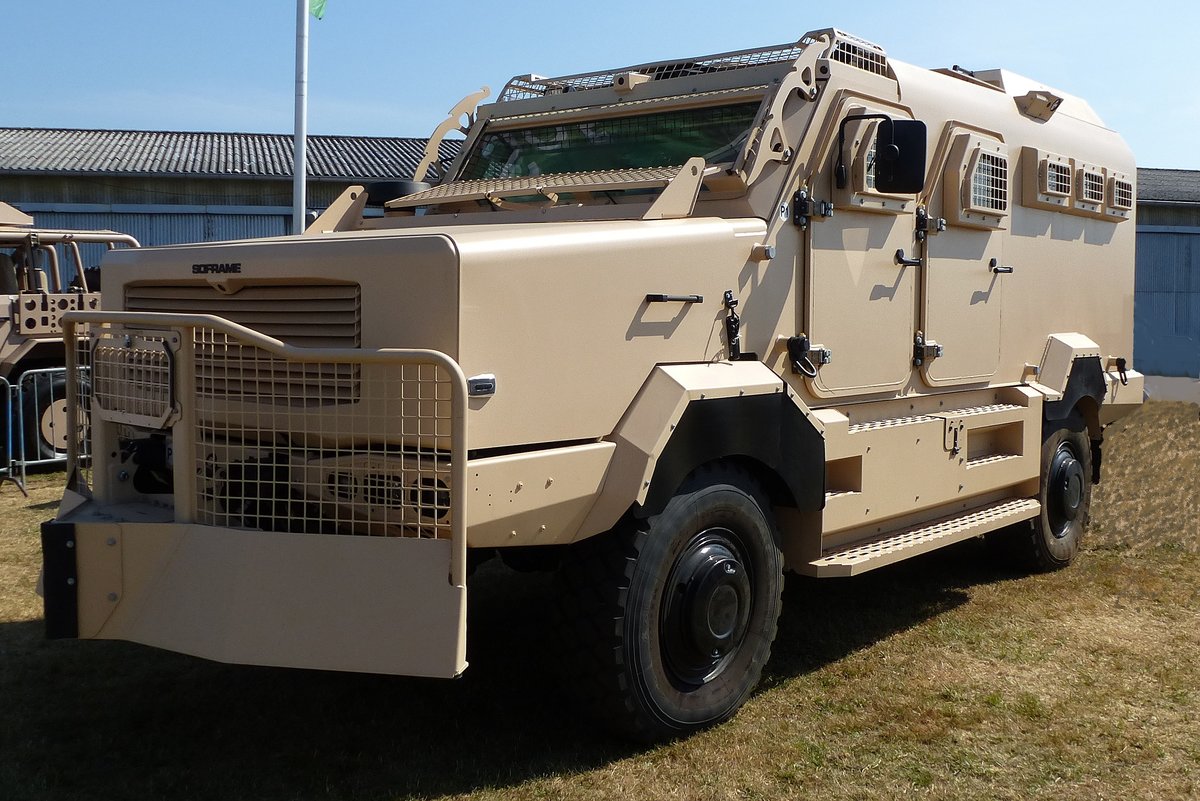 Frankreich Gepanzerte Radfahrzeuge Fotos - Fahrzeugbilder.de