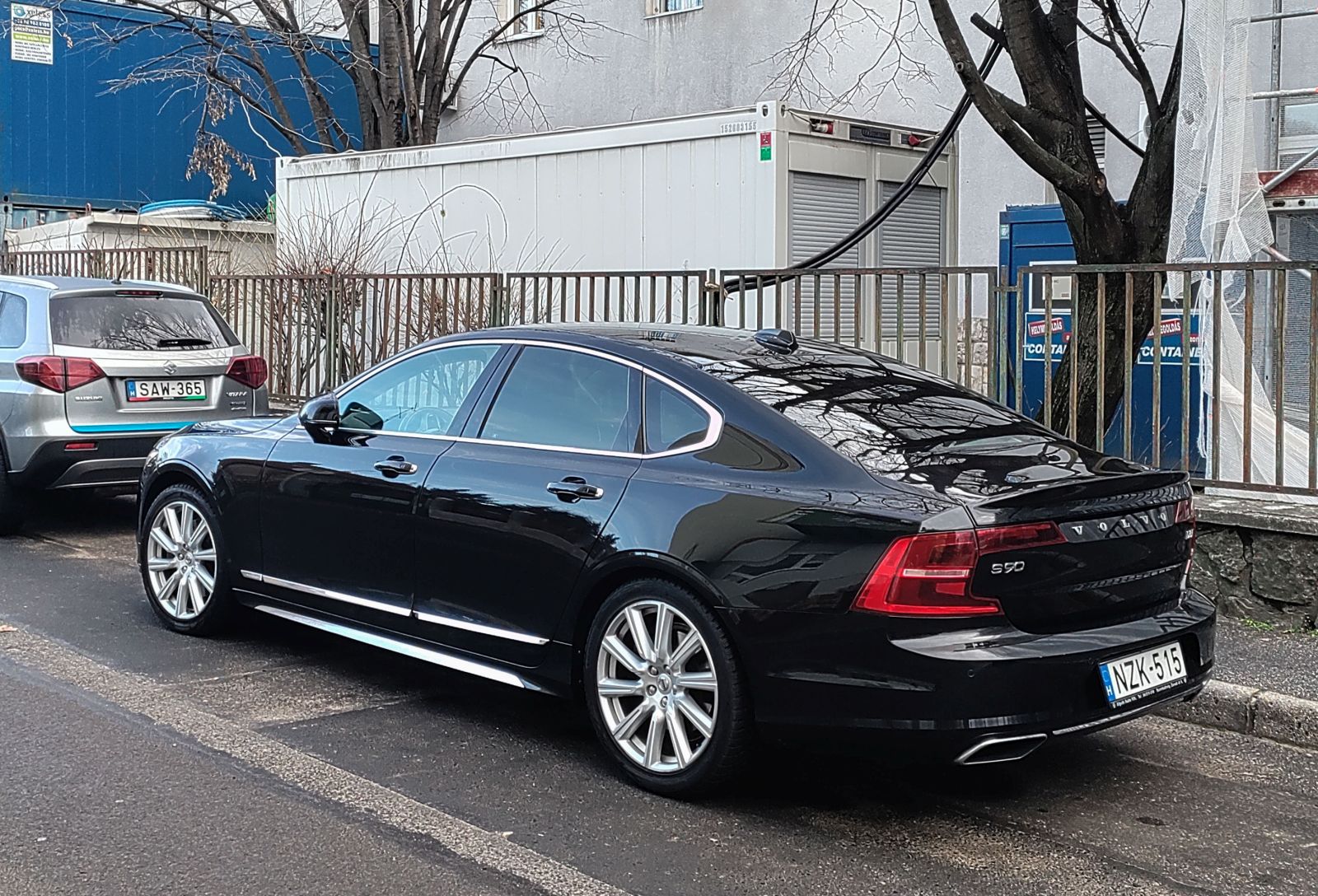 Rückansicht: Volvo S90. Foto: Dezember, 2021. - Fahrzeugbilder.de