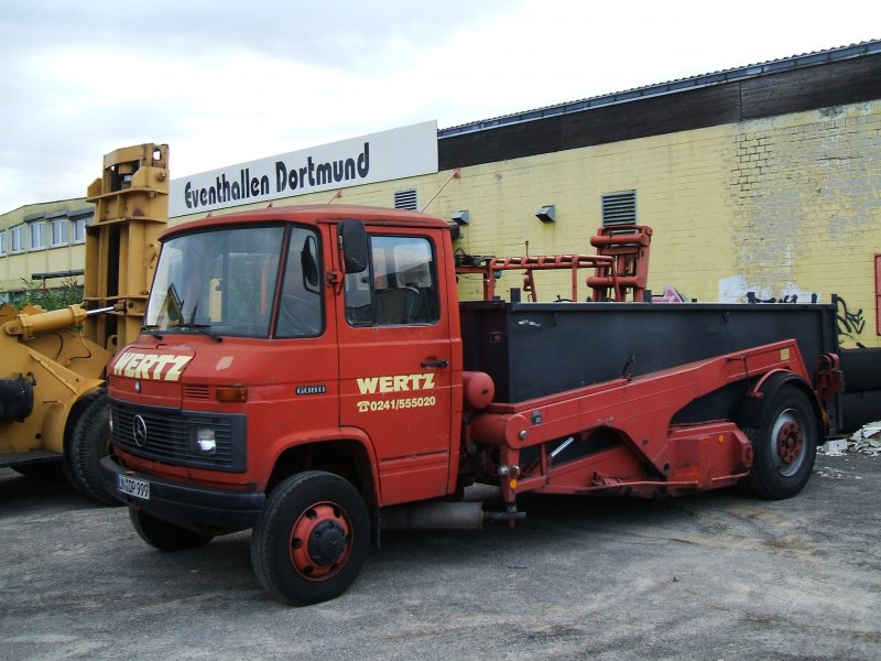 Alter MB 608 D - Fahrzeugbilder.de