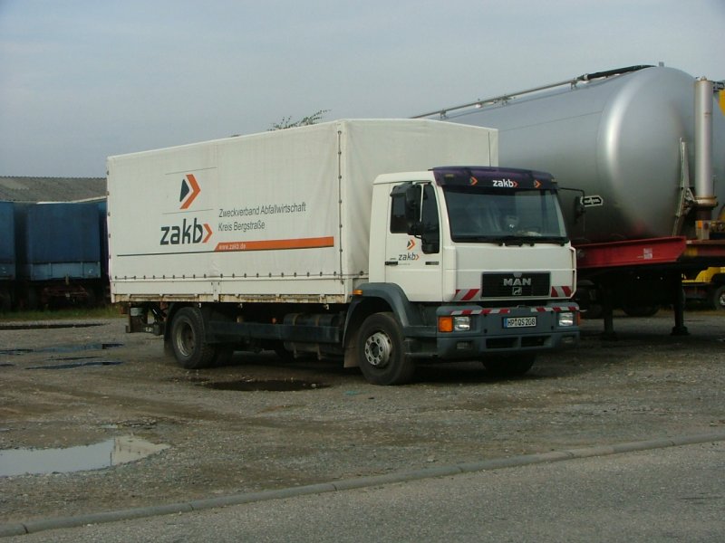 MAN M2000 (07.10.09, Lorsch). - Fahrzeugbilder.de